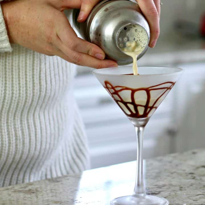 Baileys Mudslide Vodka Martini Recipe | Homemade Food Junkie