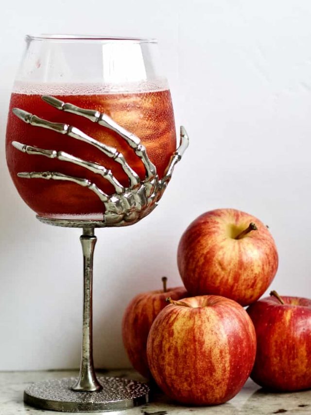 The Poison Apple Cocktail | Homemade Food Junkie