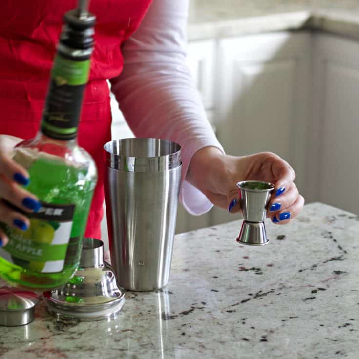 Washington Apple Crown Royal Apple Drink Recipe | Homemade Food Junkie