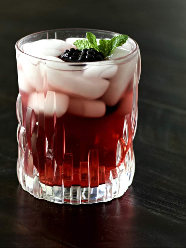 Black Raspberry Chambord Drink Recipe | Homemade Food Junkie