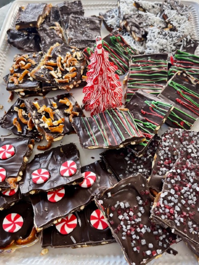 The Best Christmas Crack Recipe | Homemade Food Junkie