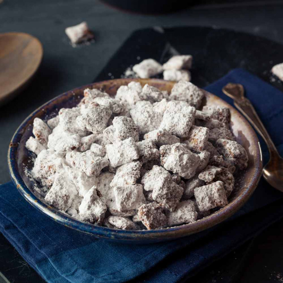 Easy Puppy Chow Snack Recipe | Homemade Food Junkie