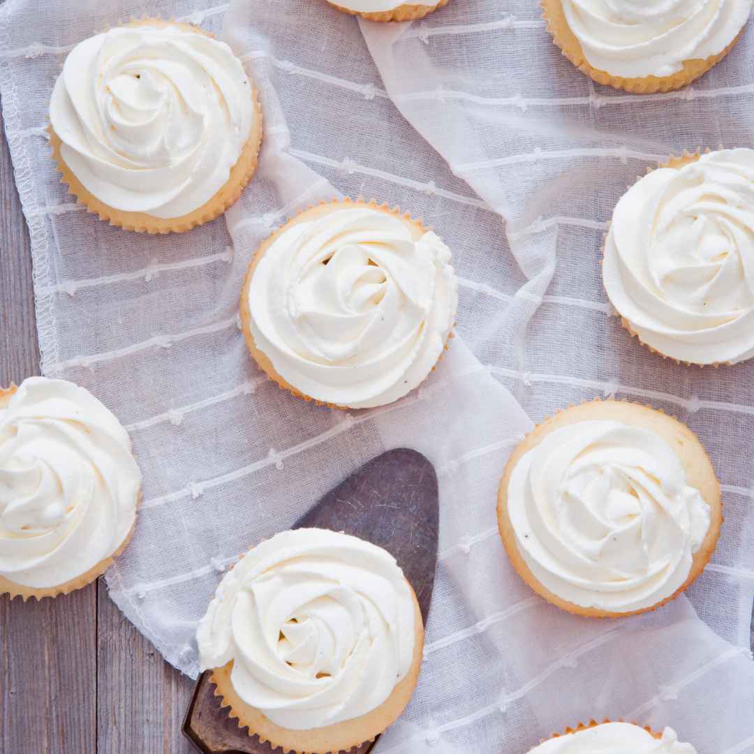Homemade Vanilla Cupcakes | Homemade Food Junkie