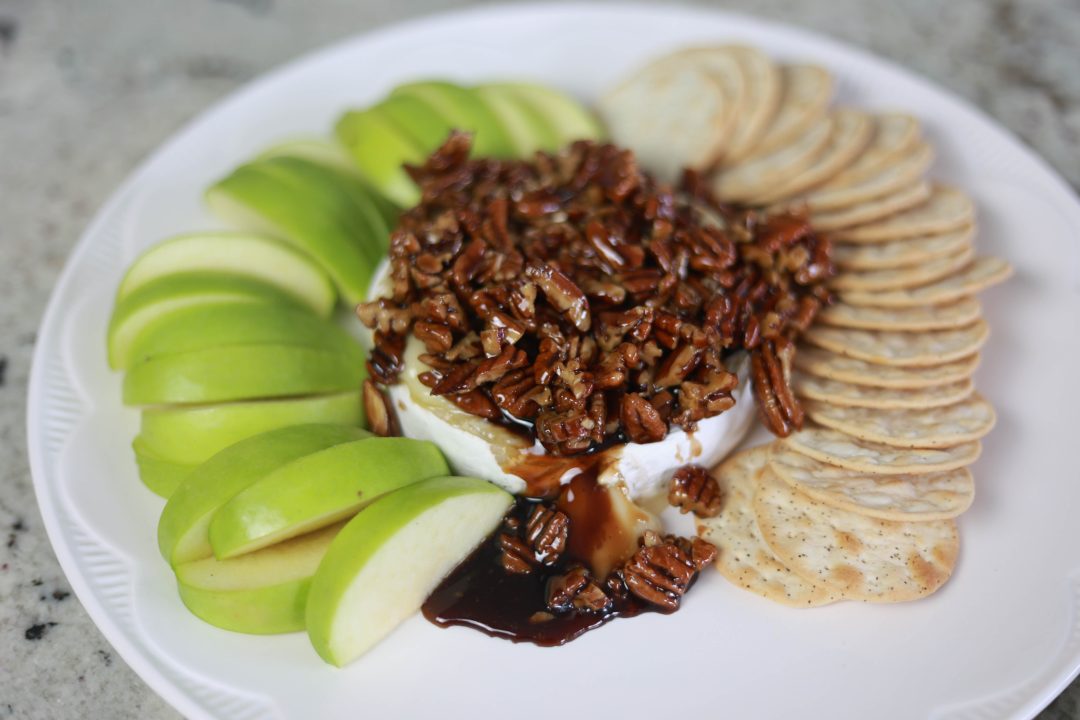 Easy Baked Brie Recipe with Kahlua Glazed Pecans | Homemade Food Junkie