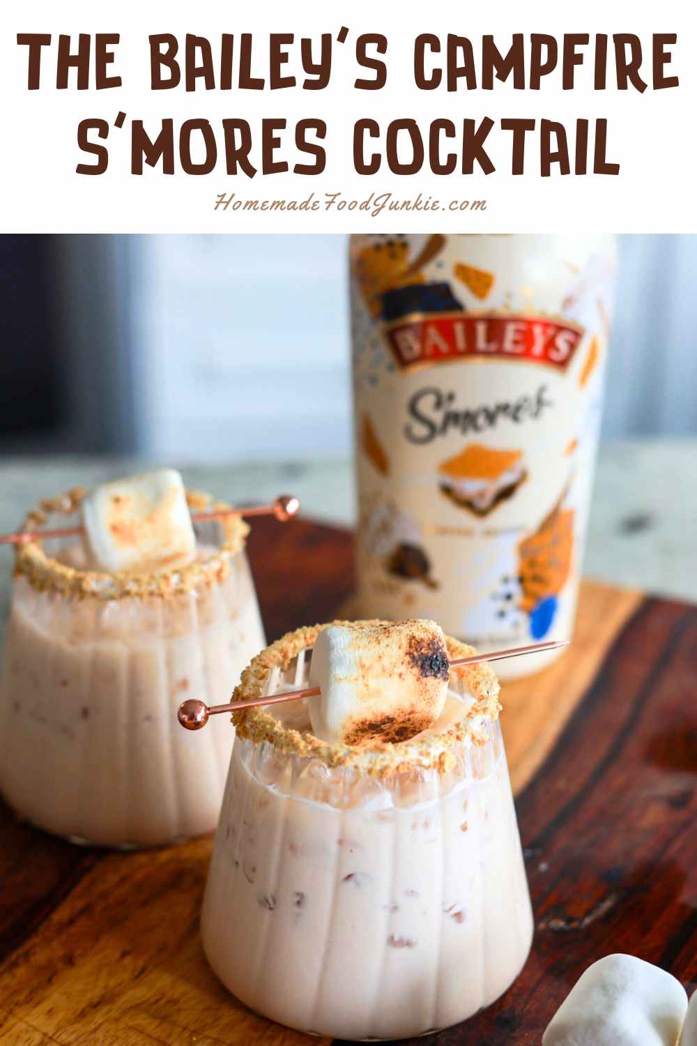 Delicious Campfire Baileys S'mores Cocktail | Homemade Food Junkie